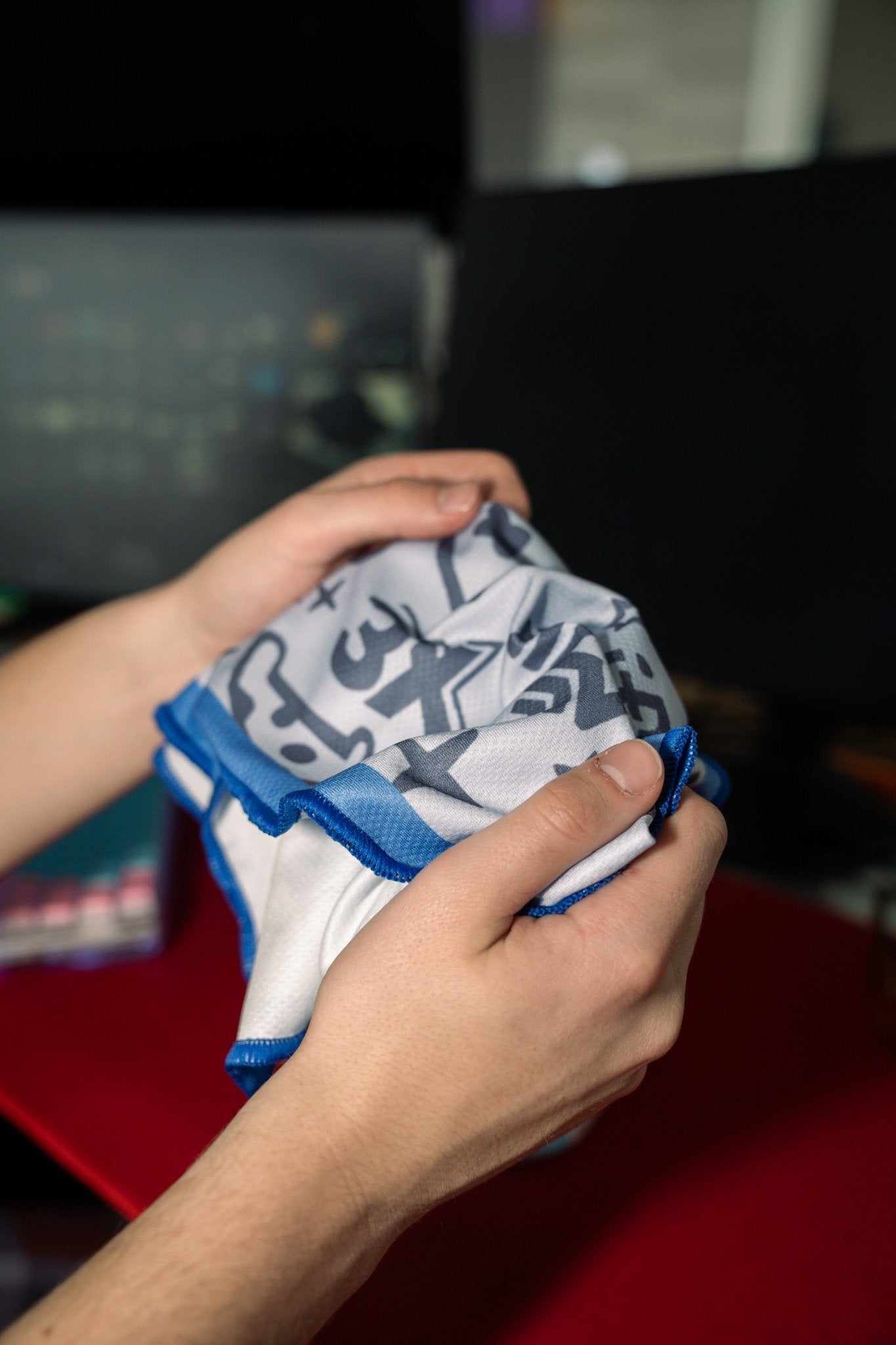 Clix Gaming Hand Towel – DR3AMIN CLOTHING